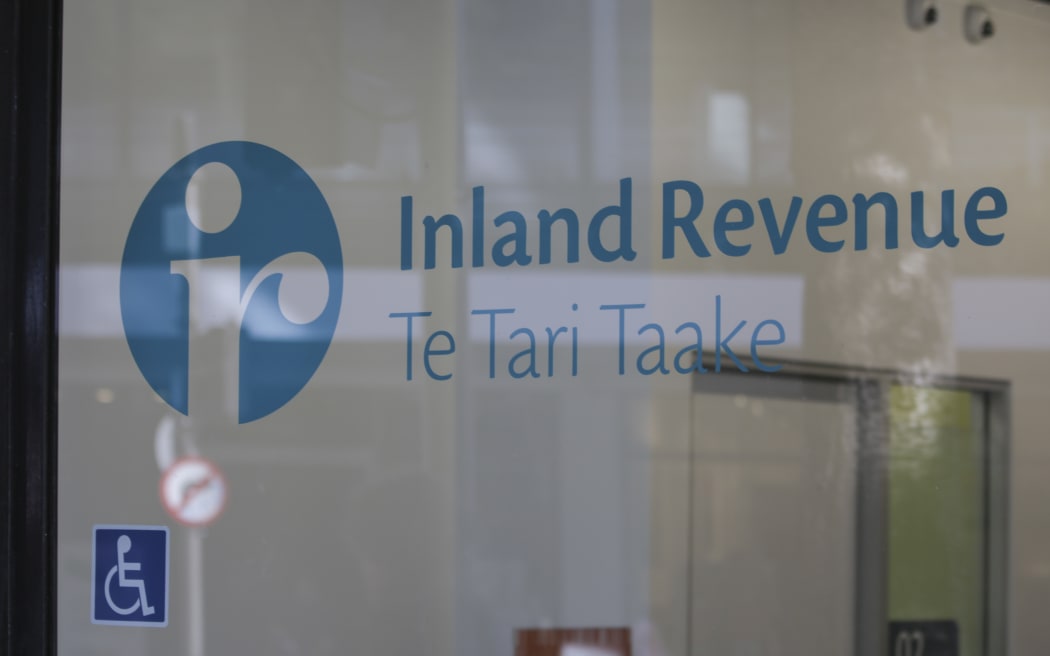 Wealthiest paying tax at much lower rate than most other New Zealanders ...