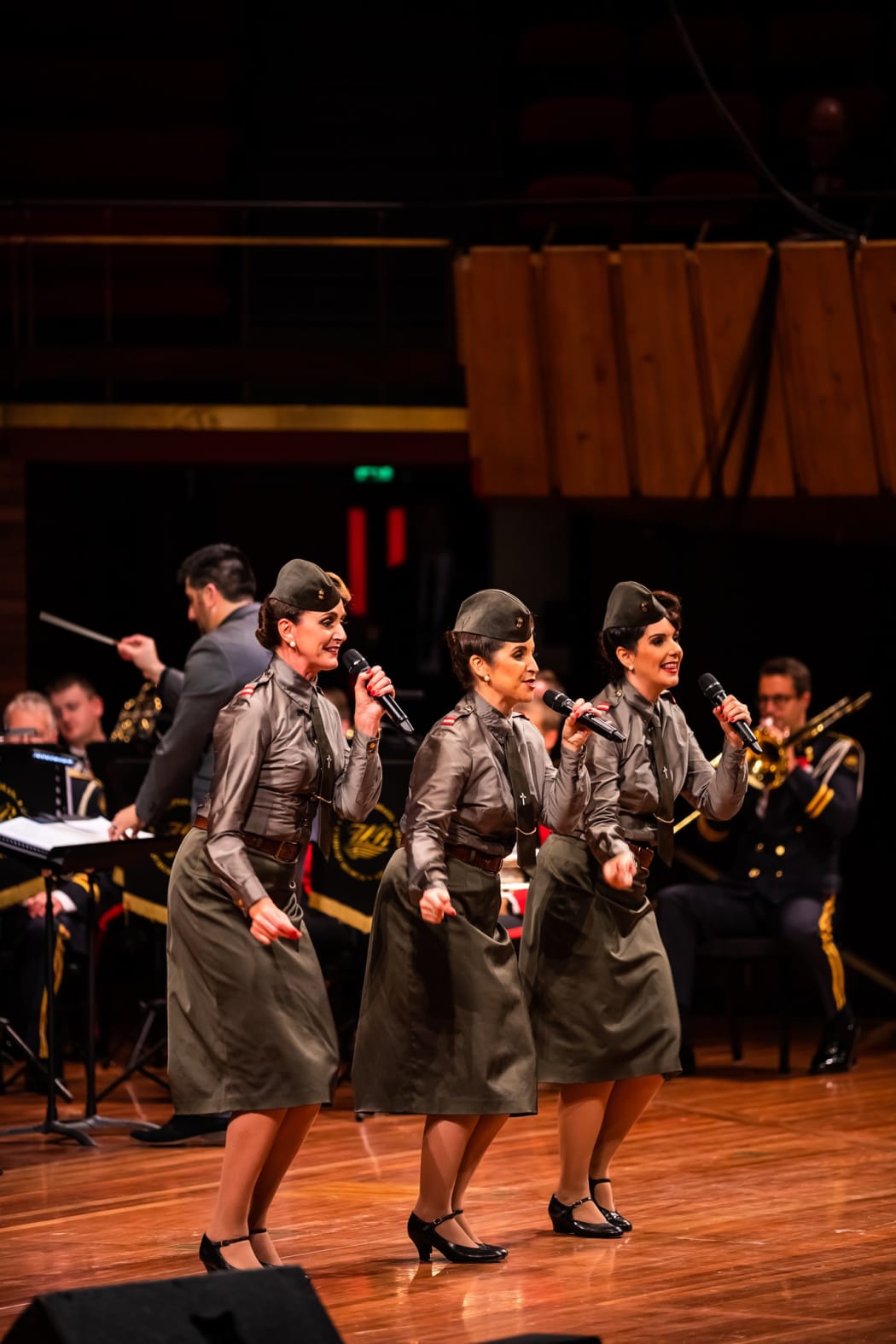 Quarantunes: 'The Starlets' sing wartime favourites | RNZ