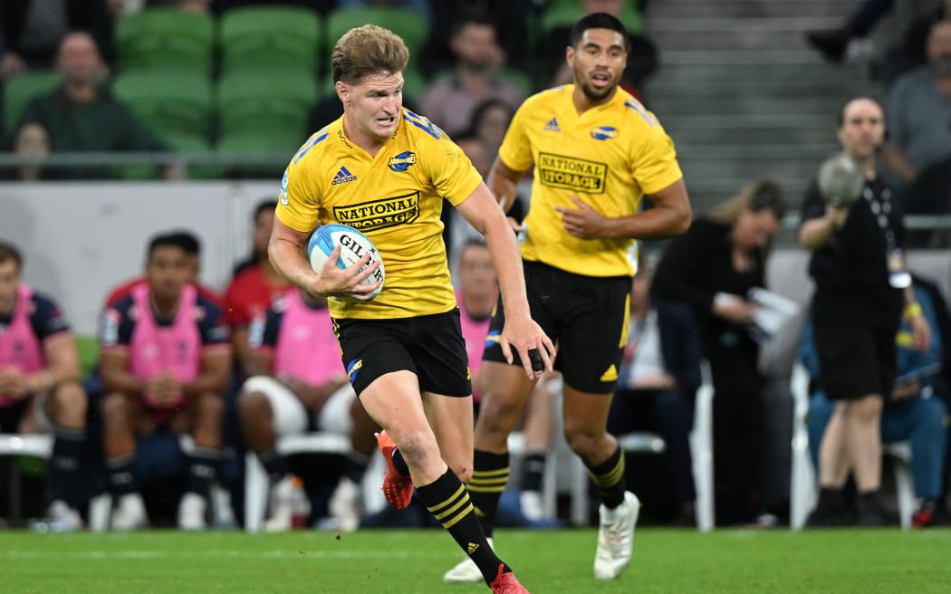 Hurricanes go top of Super Rugby standings with win | RNZ News
