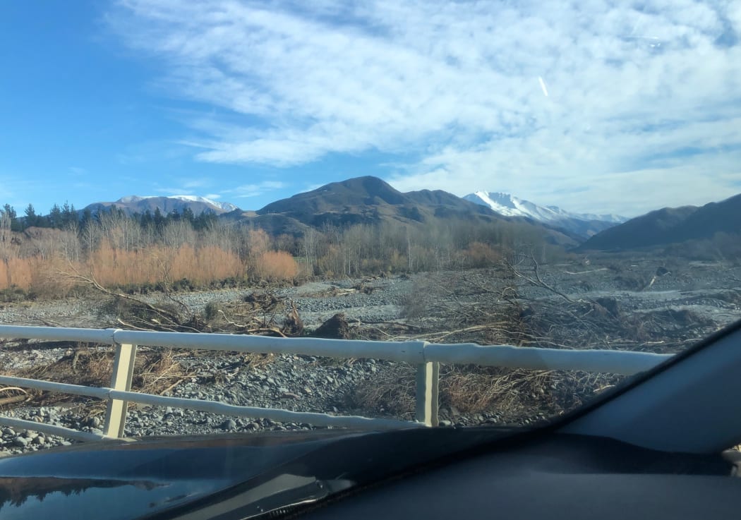 Heavy vehicles test soundness of Ashburton bridge | RNZ News