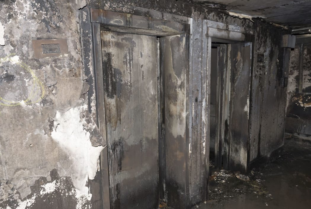 London fire: Cladding 'banned' for UK high-rises | RNZ News