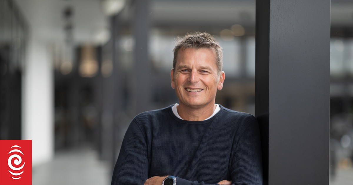 Dean Barker sharing his bowel cancer survival story to help others | RNZ
