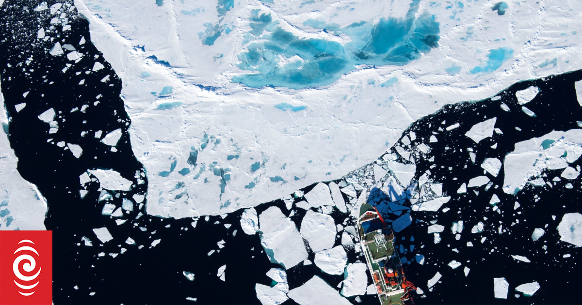 Study finds record amounts of plastic in Arctic sea ice | RNZ News