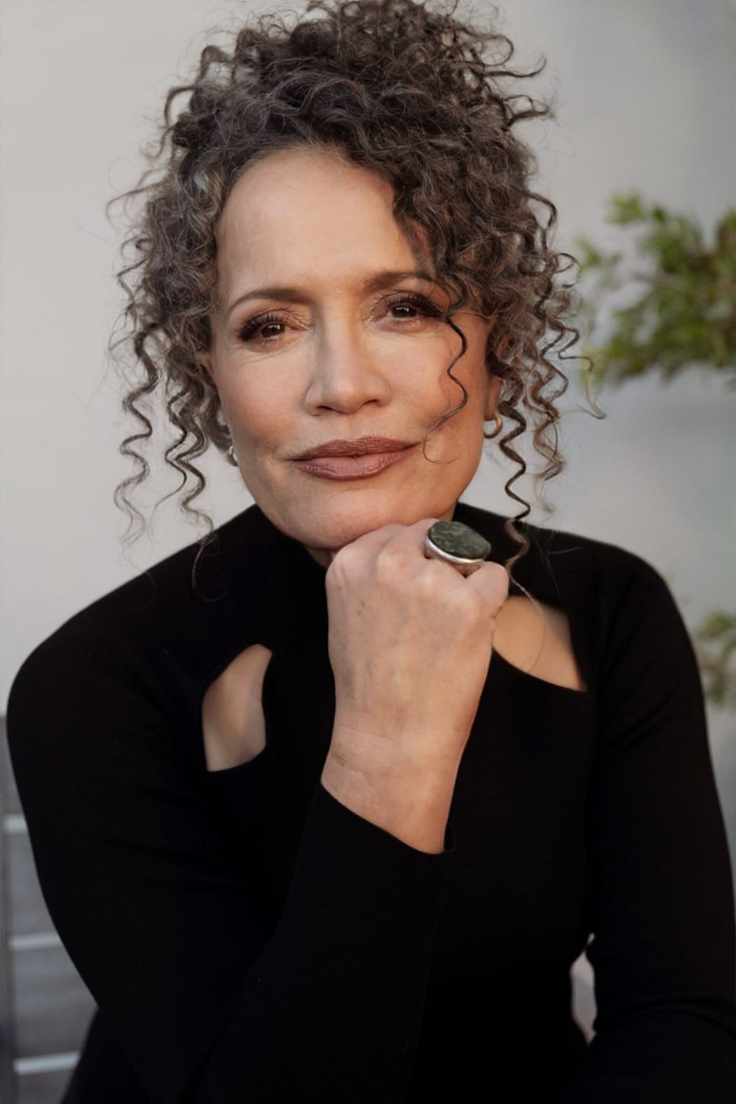 Rena Owen: tackling the role of a lifetime in Whina | RNZ News