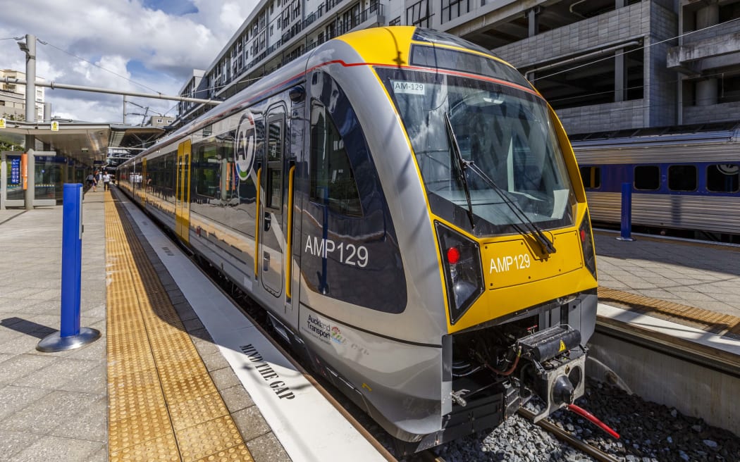 Disruption to continue as rail shutdown hampers South Auckland services ...