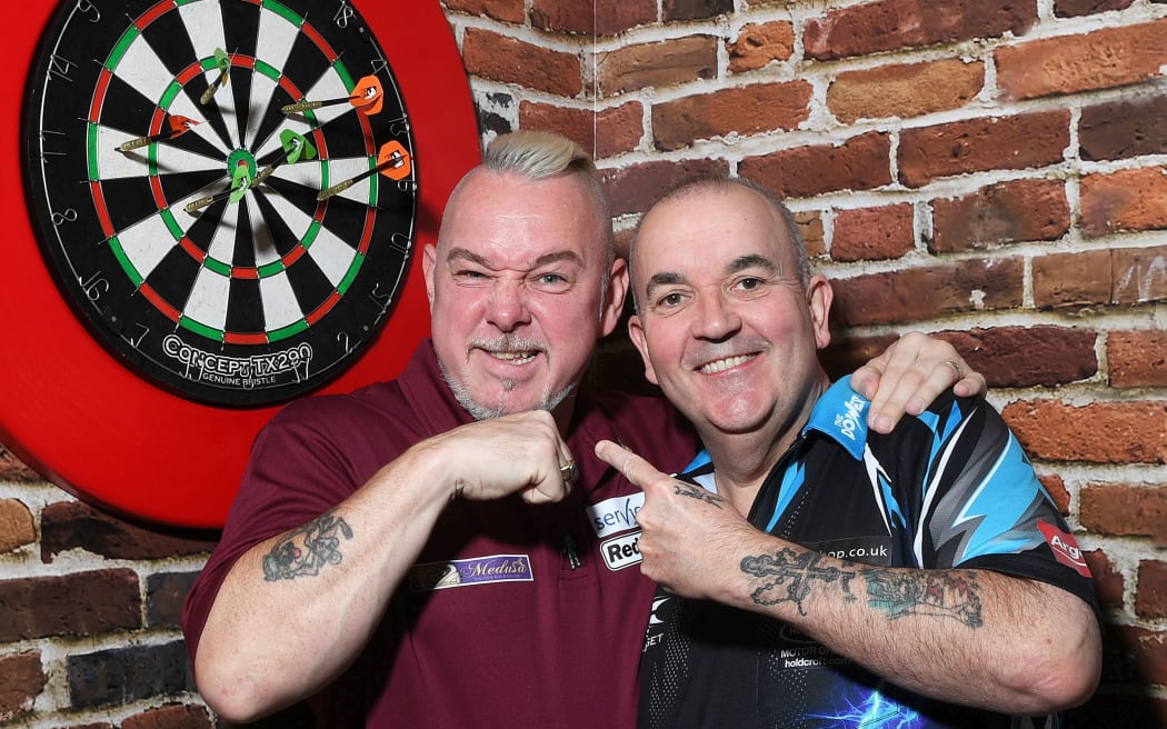 Wright wins first Darts World title | RNZ News