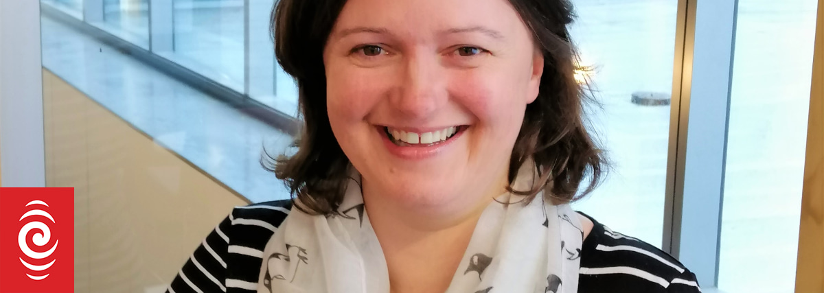 Sarah Masters: The curious history of the periodic table | RNZ