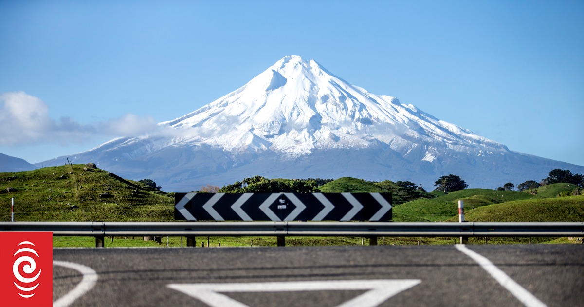 Eruption on Mt Taranaki could knock out power to entire region | RNZ