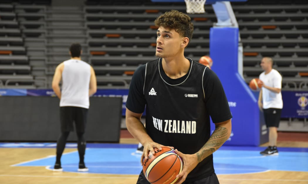 Dan Fotu joins Tall Blacks | RNZ News