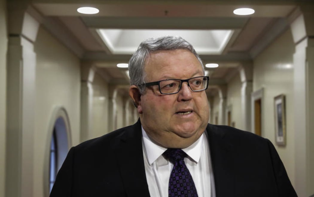 Using Zoom for Cabinet meetings undermines scrutiny - National | RNZ News