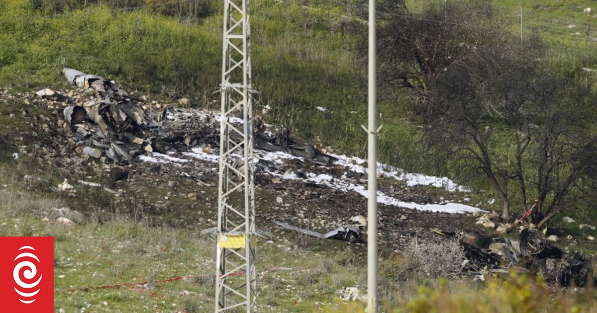 Claims Israeli fighter jet crashes under Syria fire | RNZ News