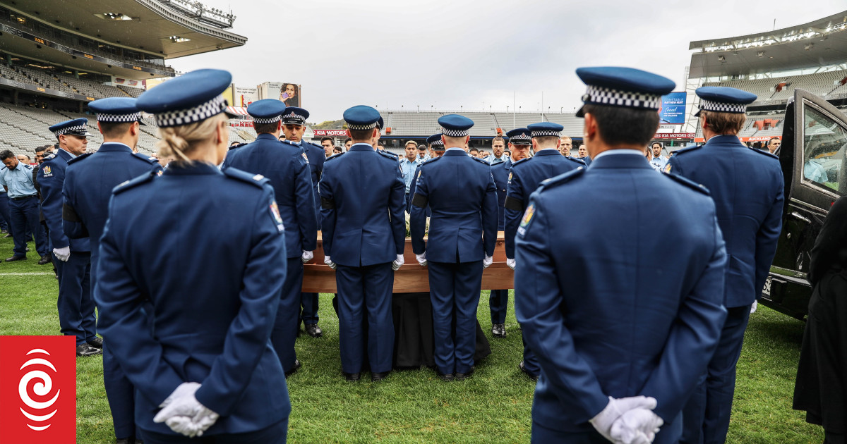'Humble and kind': Remembering Constable Matthew Hunt | RNZ