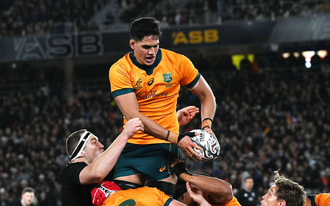Swain banned for six weeks for hit on Tupaea | RNZ News