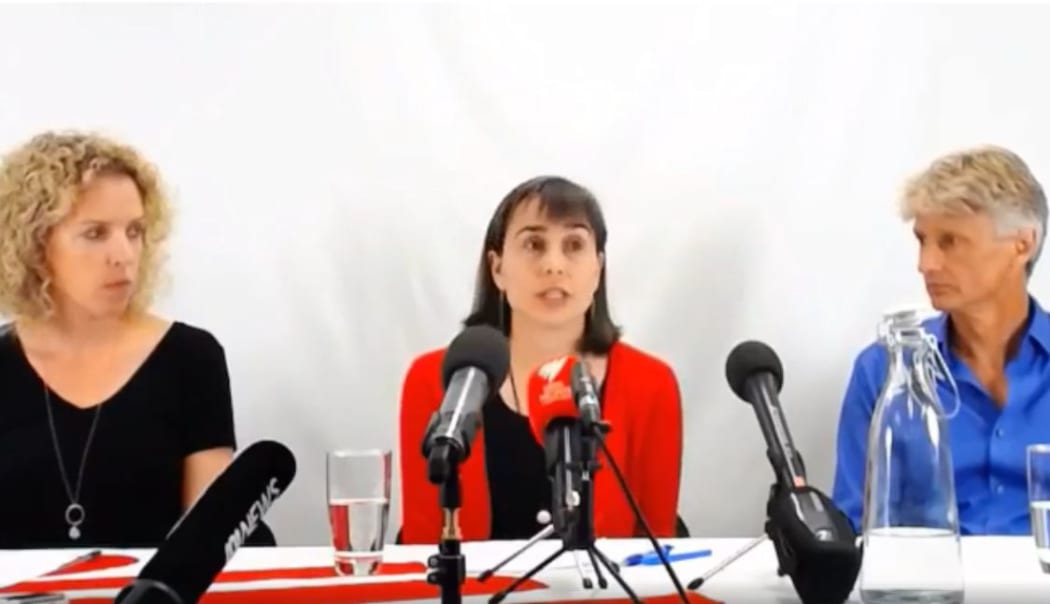 Aid group launches telehealth service for Nauru refugees | RNZ News