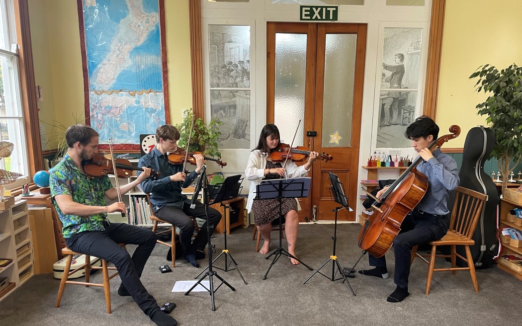 Rising young stars of string and piano performance | RNZ