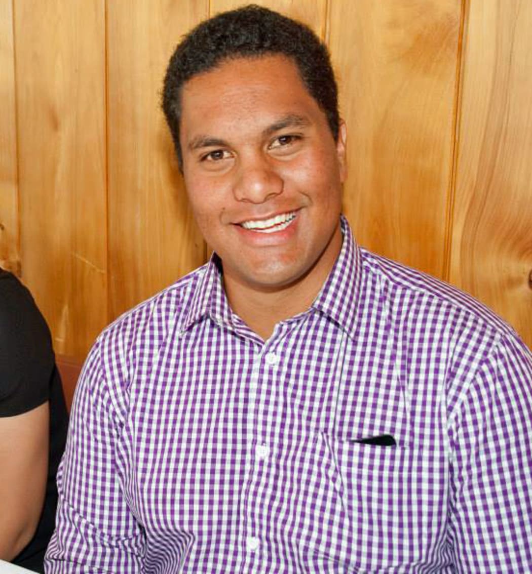 Cannabis, cash and a community’s dream | RNZ News