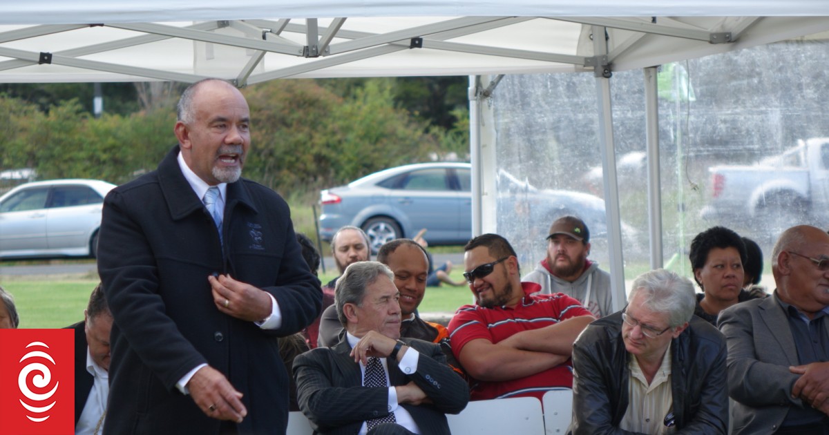 Thousands honour Erima Henare | RNZ News