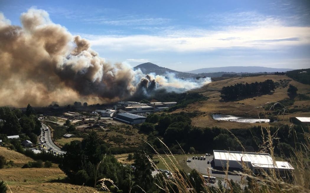 Dunedin fire: Suburb evacuated overnight | RNZ News
