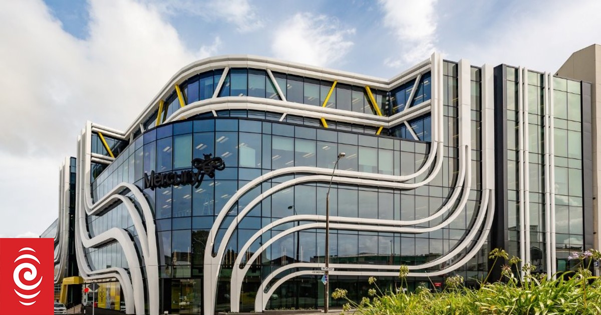 Mercury Energy posts nearly $300m net profit increase | RNZ News