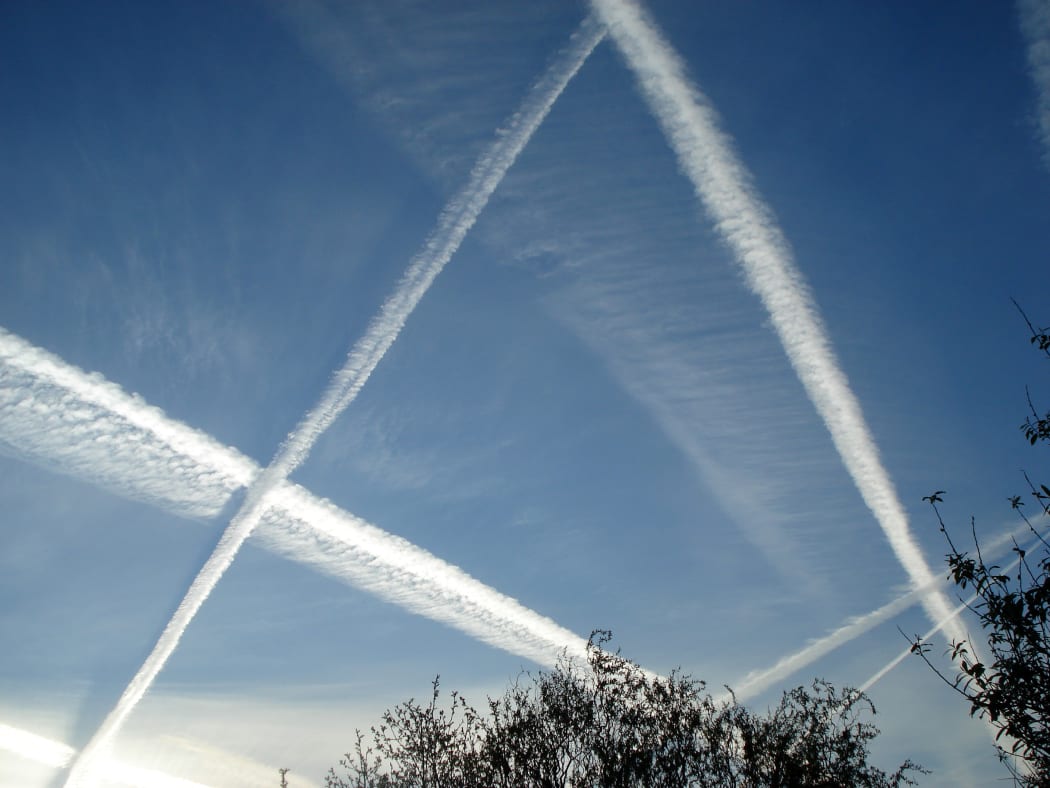 Science slaps down chemtrail myth | RNZ