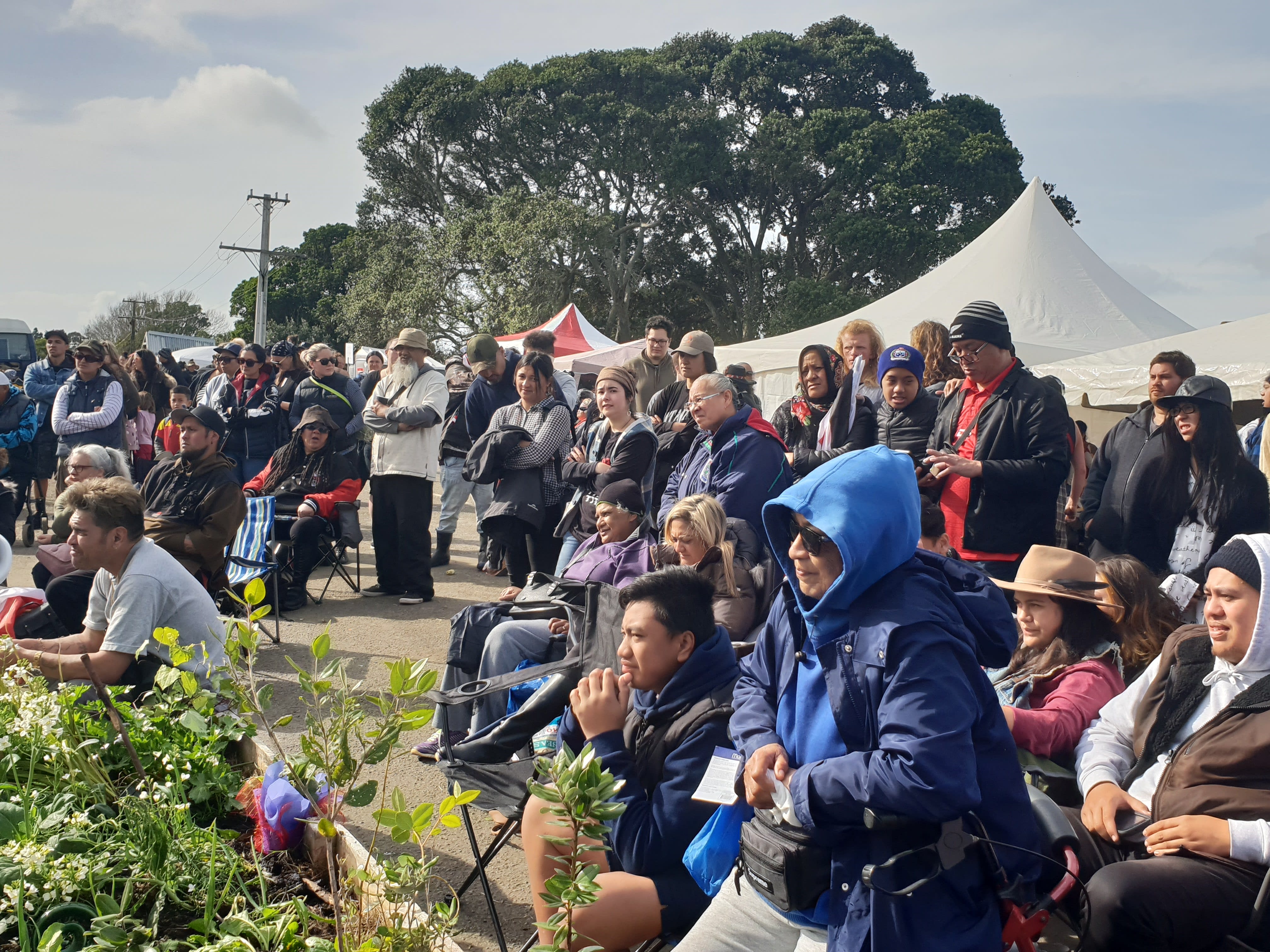 Muslims at Ihumātao: 'They can always rely on us' | RNZ News