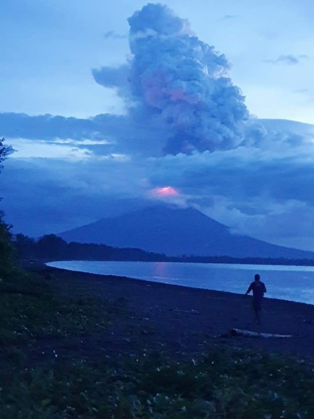 PNG's West New Britain struggling after second volcanic eruption | RNZ News