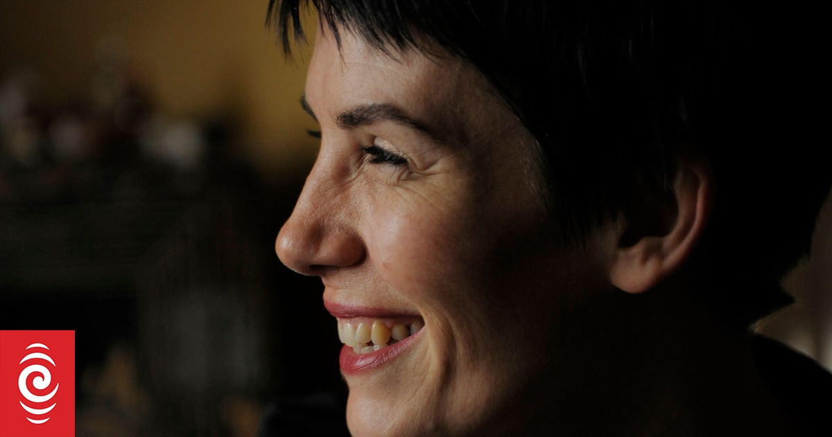 Kate Holden - In Her Skin | RNZ