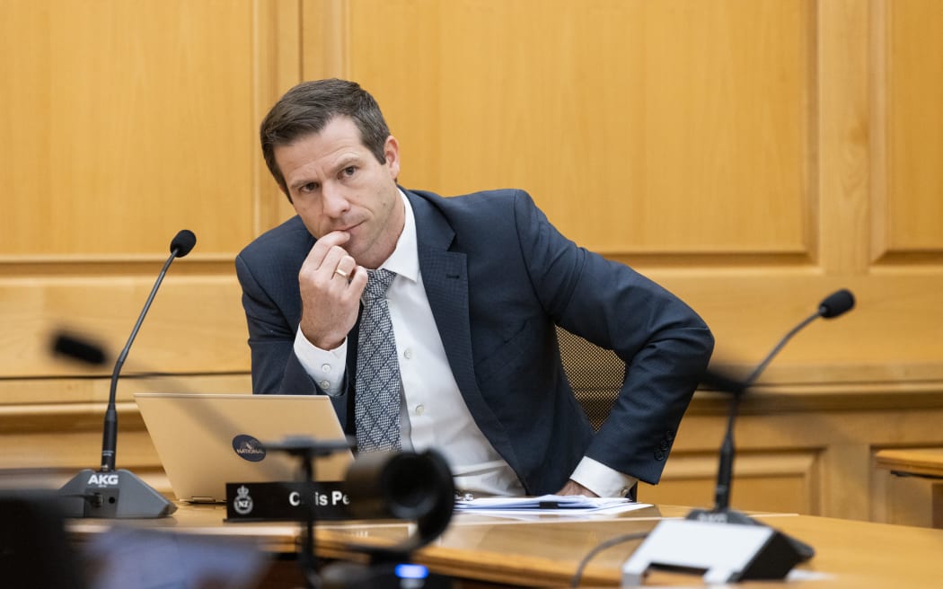 Courts clogged by self-represented litigants, lawyers say; solutions ...