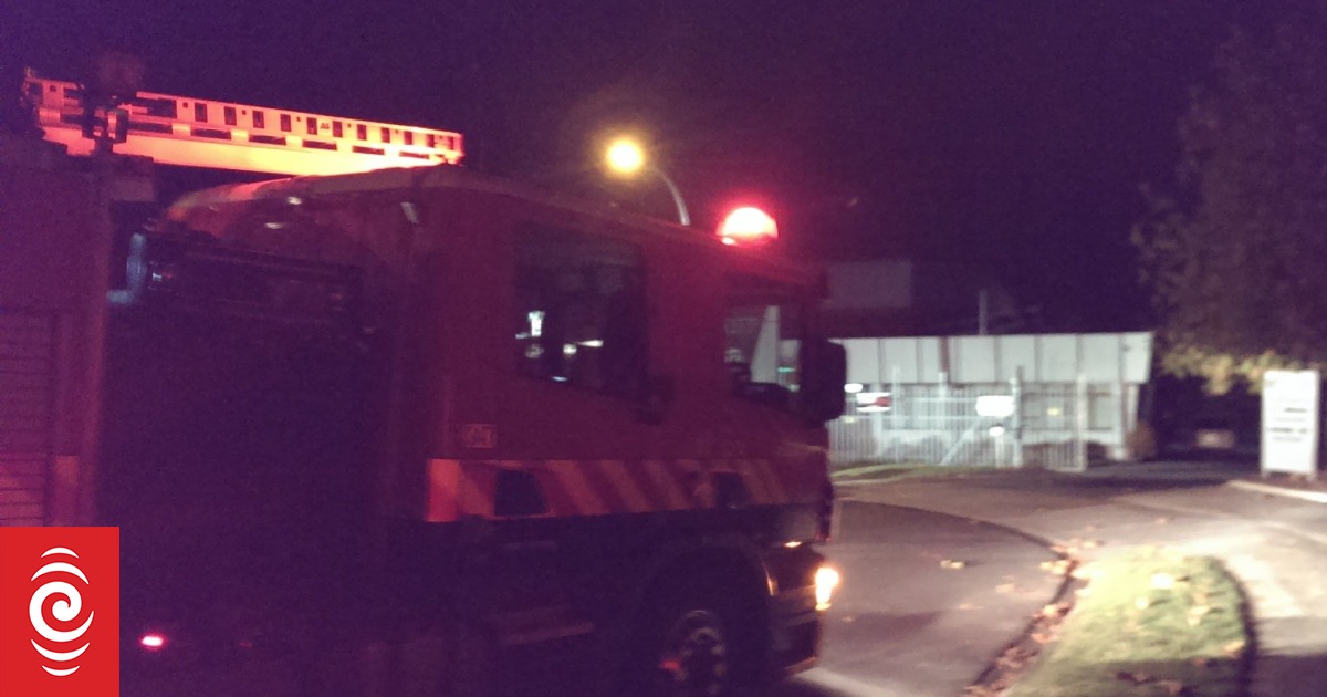 Fire at Tamaki factory | RNZ News