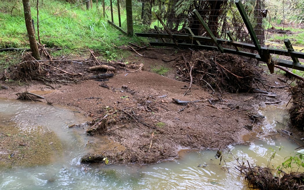 The land that's washing away: 'Mass of mud' flowing away from Northland ...