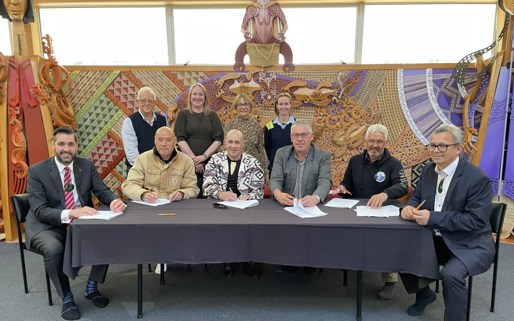 Ngāi Tahu and Tīwai Point smelter reach agreement to restore whenua ...