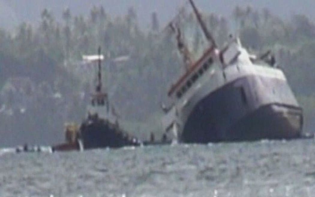 Fiji authorities say harbour entrance safe after ship sinking | RNZ News