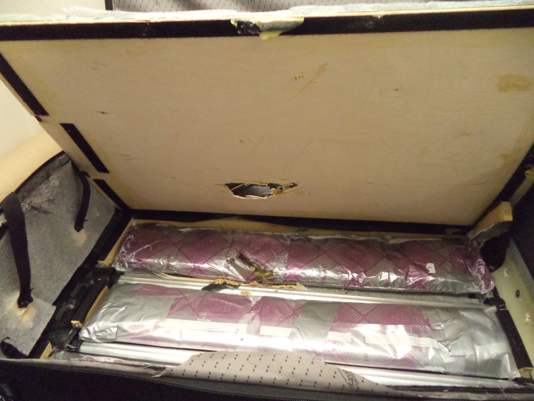 Drugs worth up to $5m found in false-bottom suitcases | RNZ News