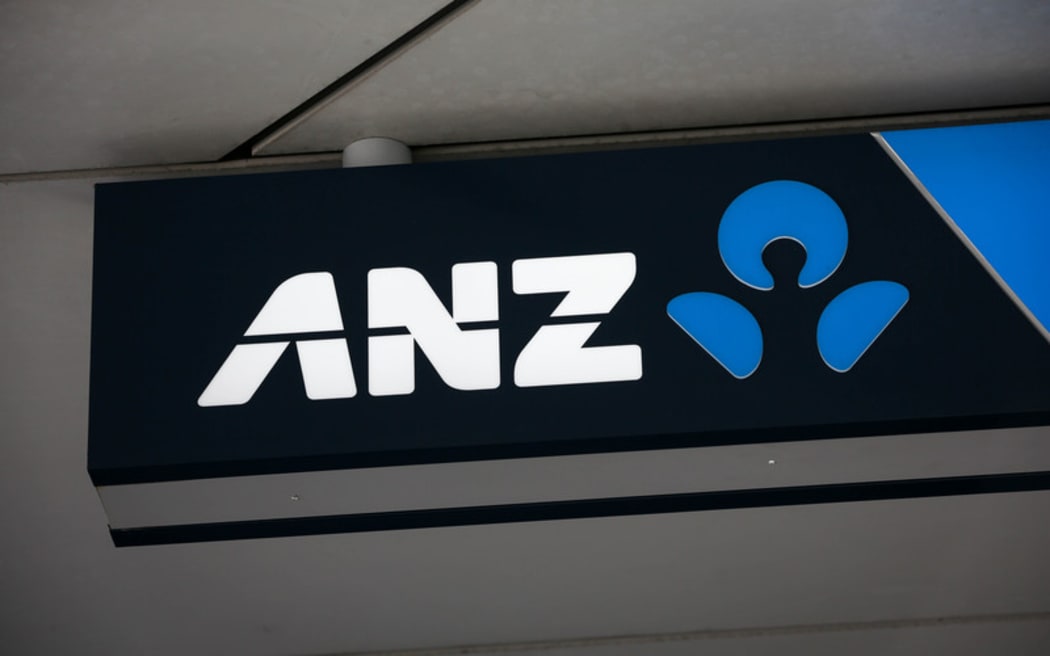 ANZ selling Papua New Guinea assets | RNZ News