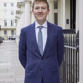 Dr George Gross: coronations - the good, the bad, and the ugly | RNZ