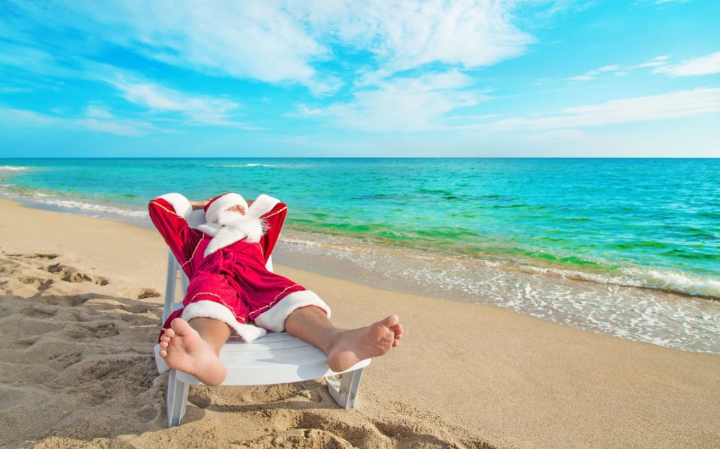 Ho ho ho, it's all go for a mostly sunny Christmas weekend | RNZ News