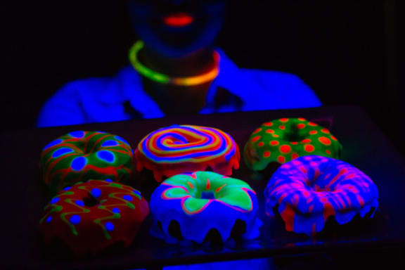 Glowing food - perfect for UV fun in the dark | RNZ