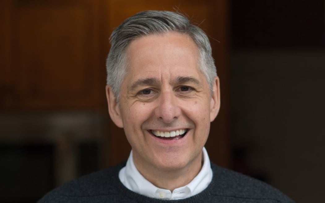 Listen more and talk less - STFU, a new book by Dan Lyons | RNZ