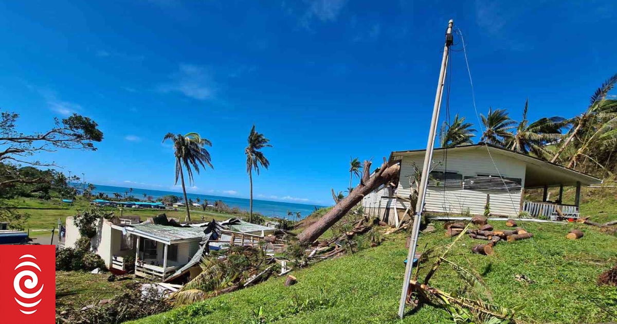 Relief effort swings into action in cyclone-hit Fiji | RNZ News