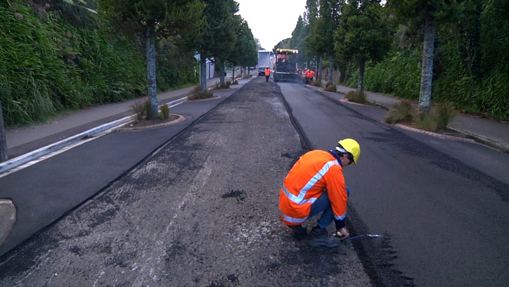 New Plymouth's plastic turned into roading asphalt | RNZ News