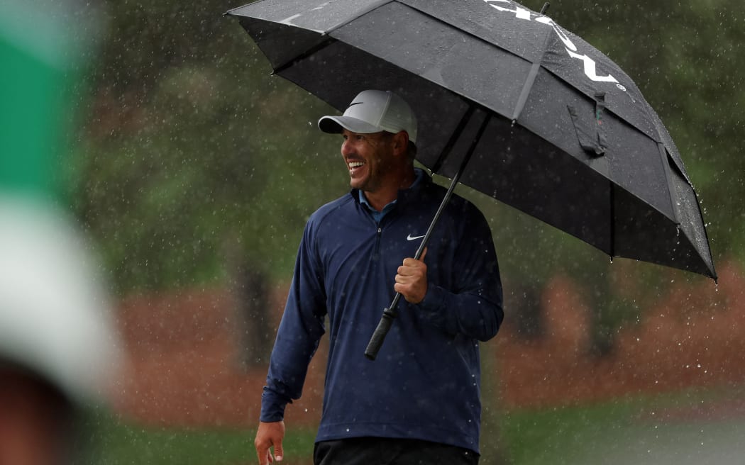 Ryan Fox maintains his third round form as Masters play suspended due ...