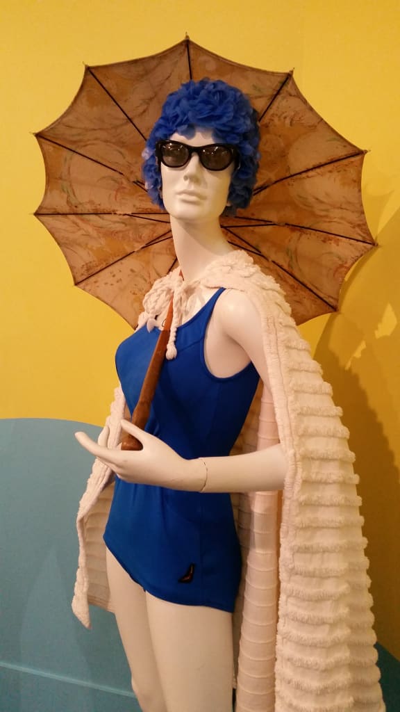 Doris de Pont: Fashion designer and curator | RNZ