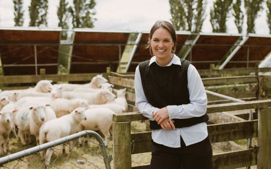How a young country-school teacher is using farm lessons in her ...