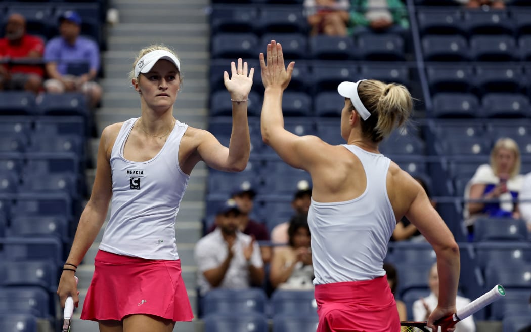 Routliffe and Dabrowski win WTA Finals opening match | RNZ News