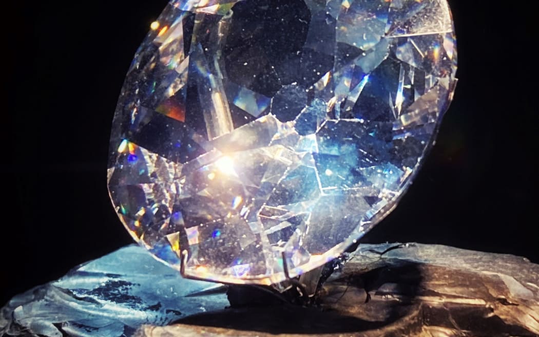 Indians want King Charles III to return Kohinoor, a massive 105-carat ...