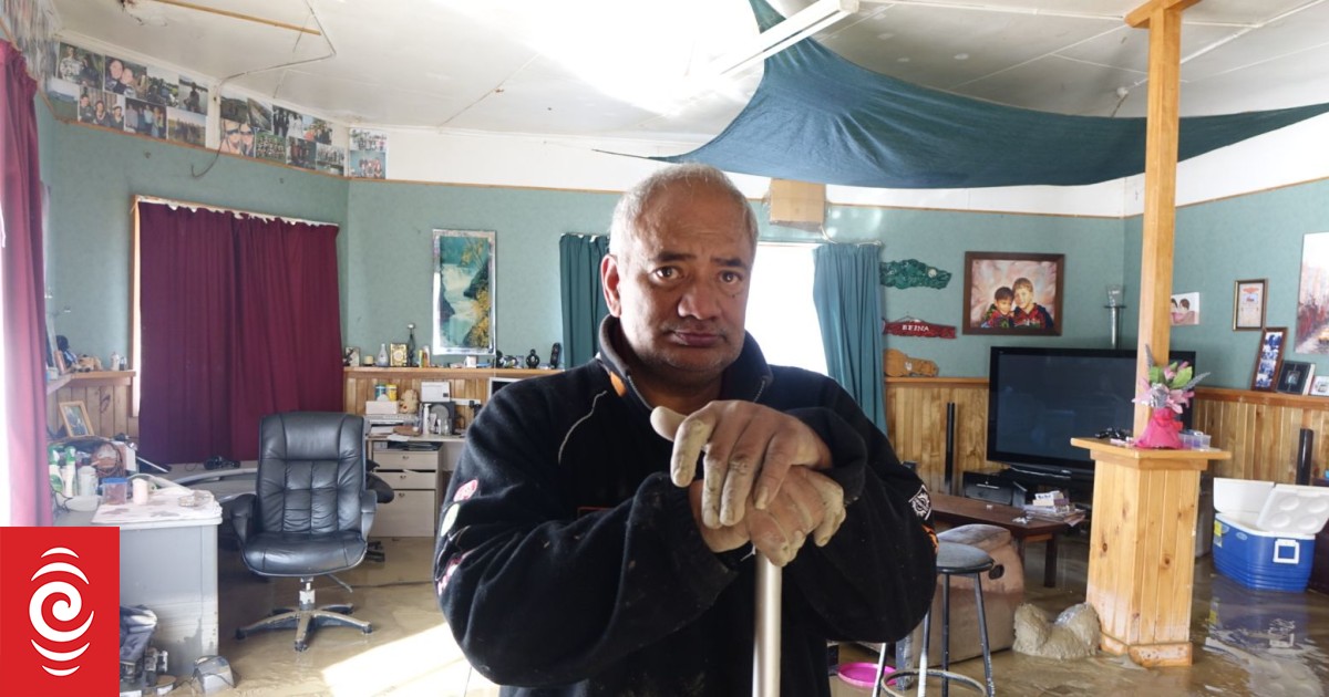 A long Saturday night in Waitotara | RNZ News