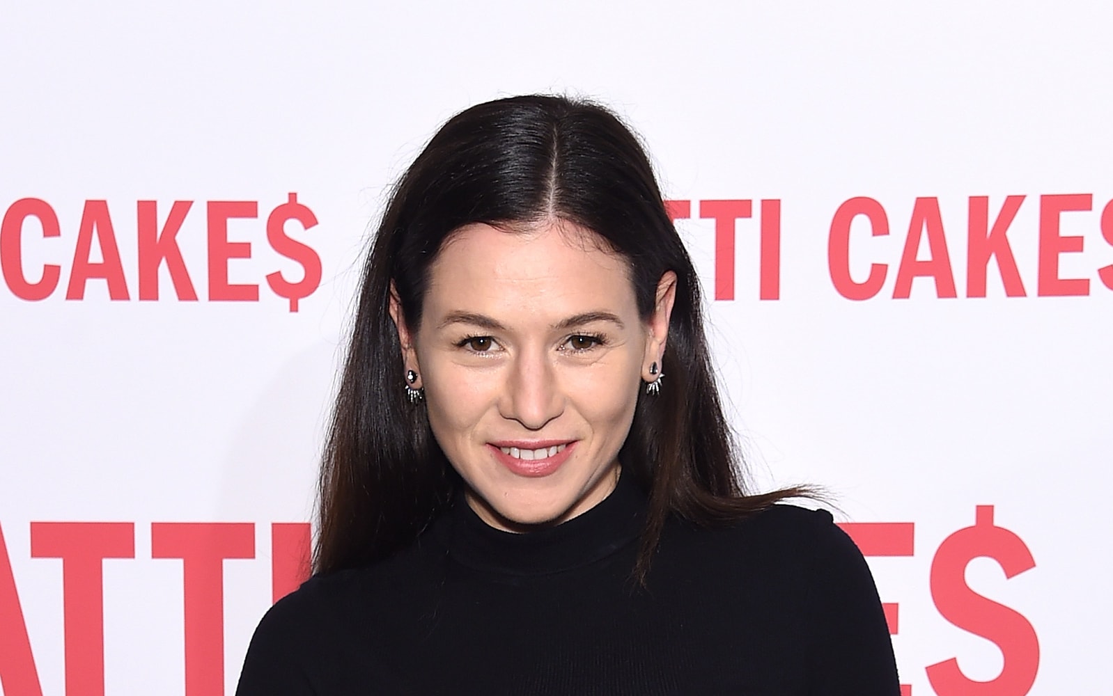 Geoffrey Rush denies misconduct allegations by co-star Yael Stone | RNZ ...