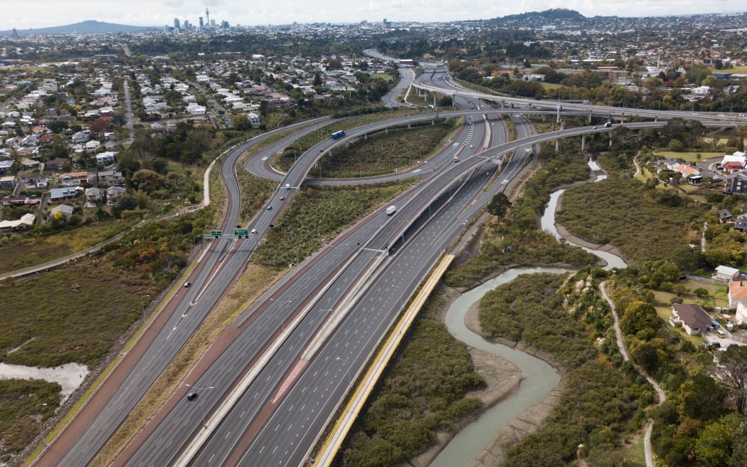 Auckland's southern motorway to close overnight for bridge demolition ...