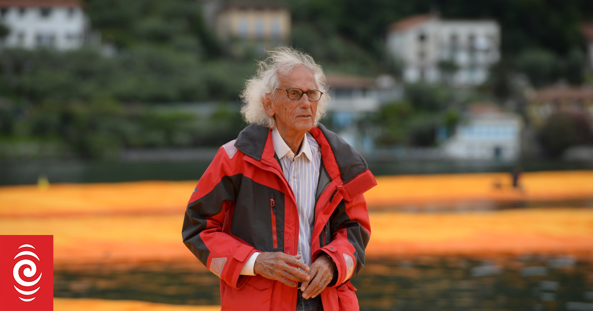 Artist Christo who famously wrapped landmarks dies at 84 | RNZ News