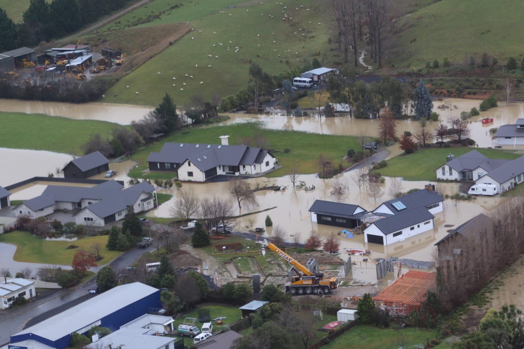 New subdivision flooding worrying, Dunedin mayor says | RNZ News